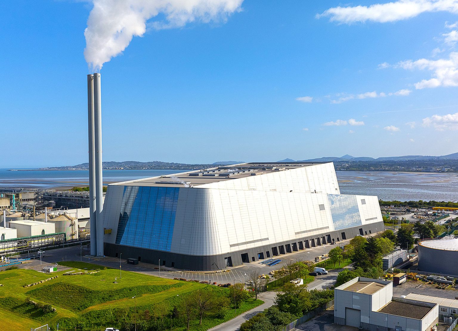 Kanadevia Inova - Technology for people and planet